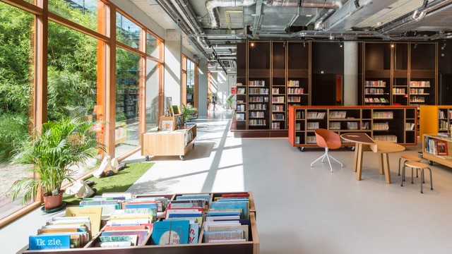 Nieuwe vestiging Openbare Bibliotheek Amsterdam op Bijlmerplein ...
