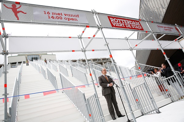 De Trap naar dak Groot Handelsgebouw geopend | Stedebouw & Architectuur